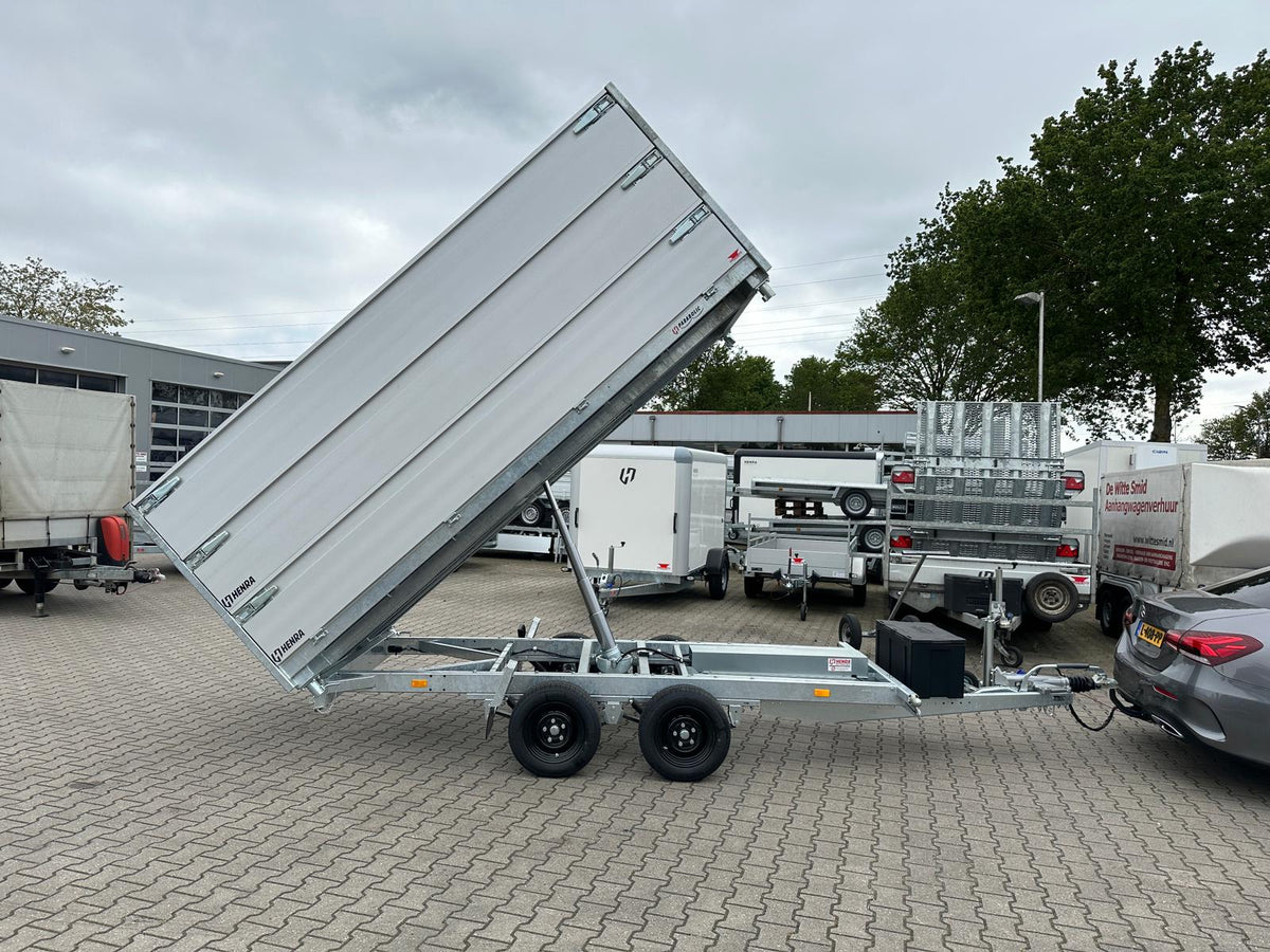 Henra kipper met 3x 40cm aluminium borden – De Witte Smid