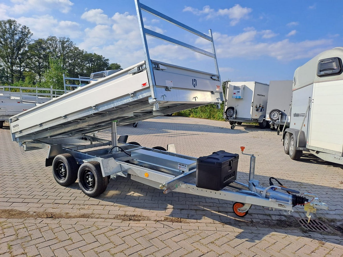 3500kg kipper van Henra – De Witte Smid